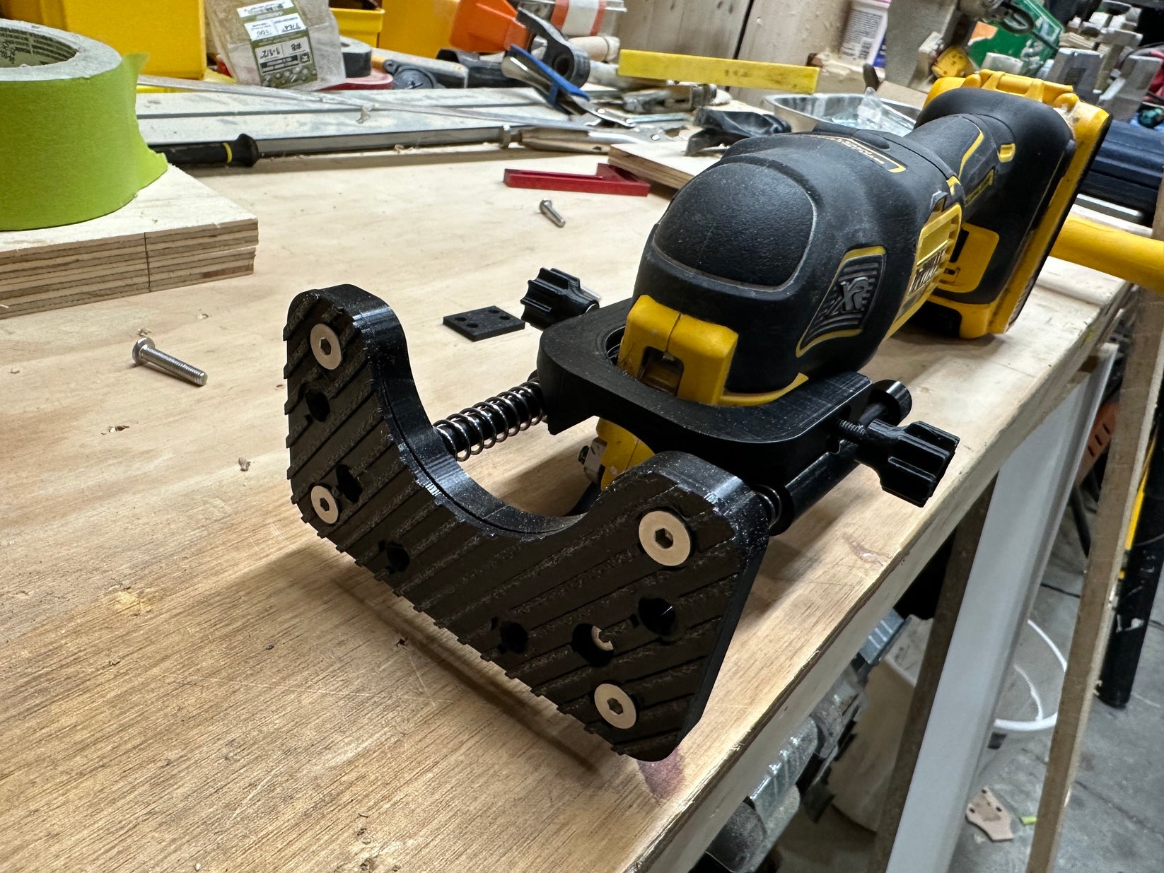 Dewalt Oscillating Tool Plunge Cut Base – NextGenWorkshop